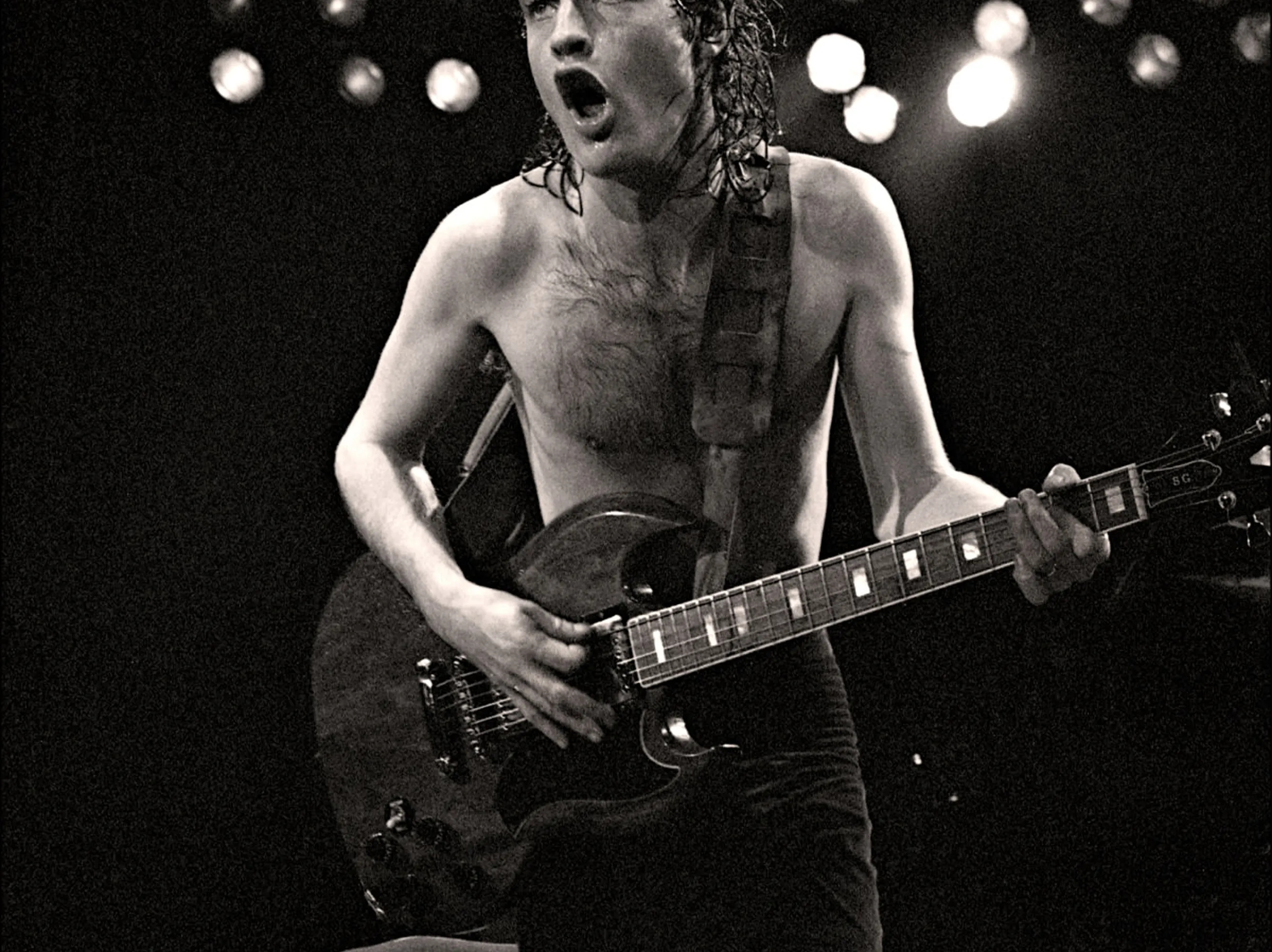 安格斯·扬（Angus Young） | Marshall 马歇尔